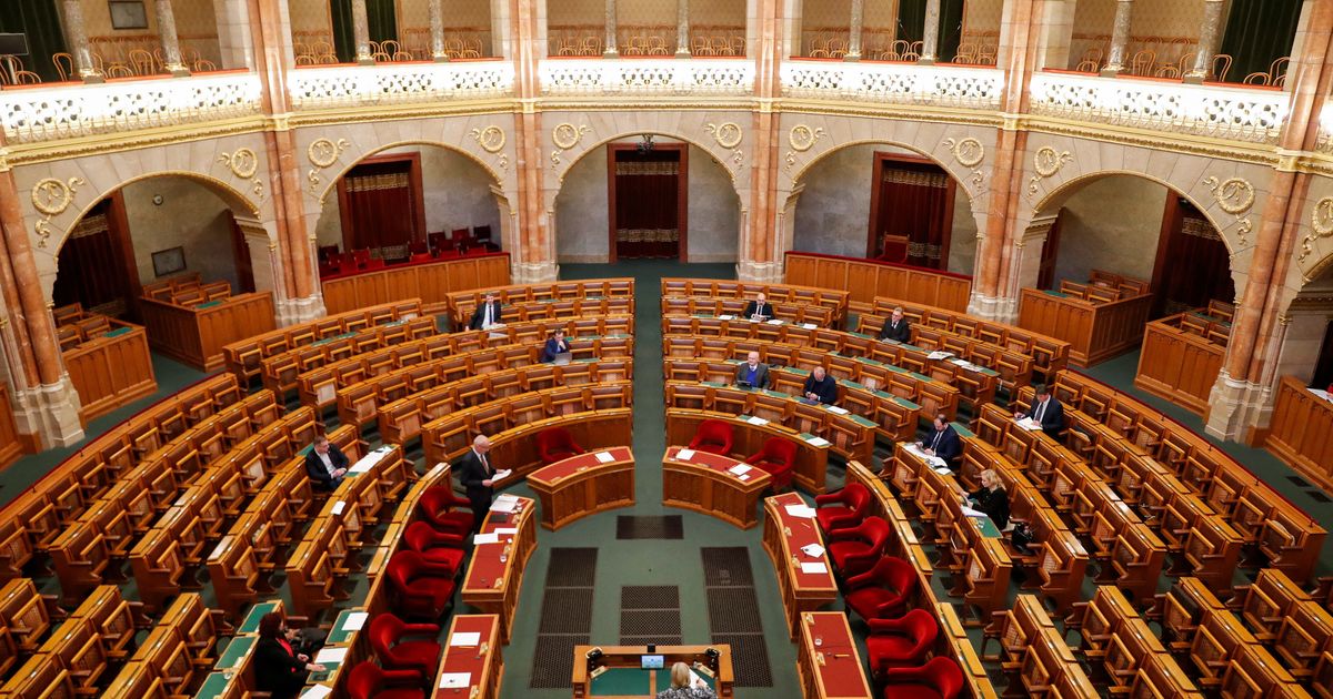 Ungari parlament alustas Soome ja Rootsi NATO-sse võtmise arutelu