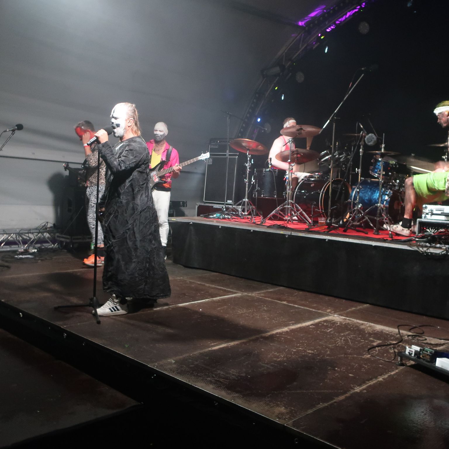 GALERII Põlva-öölised said teada Winny Puhhi muinasjutulisest minevikust