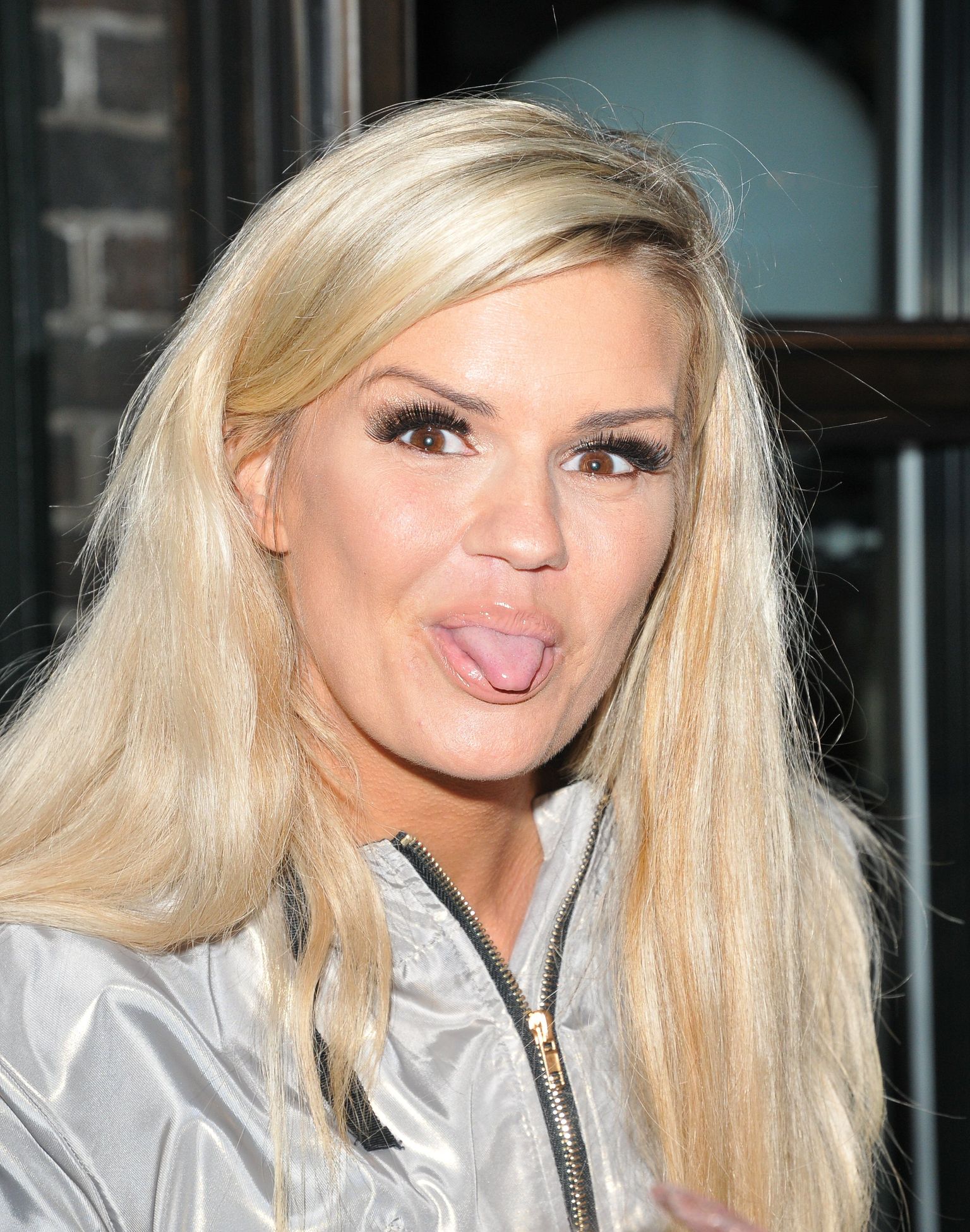 Atomic Kittenist tuntud Kerry Katona teenis raha sületantsuga: «Sain ...