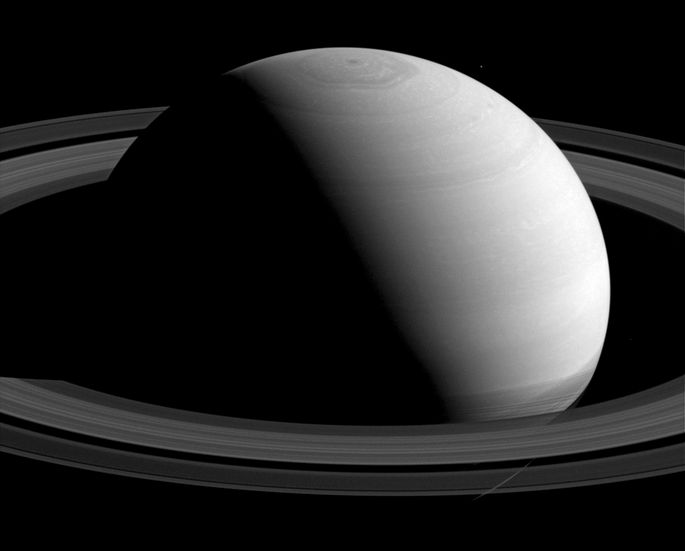 Video: NASA endise inseneri sõnul ehitasid tulnukad Saturni rõngad ...