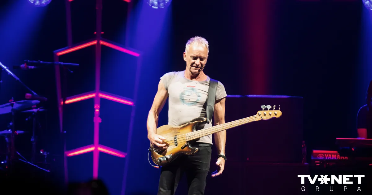 FOTO "Arēnā Rīga" aizvadīts Stinga koncerts