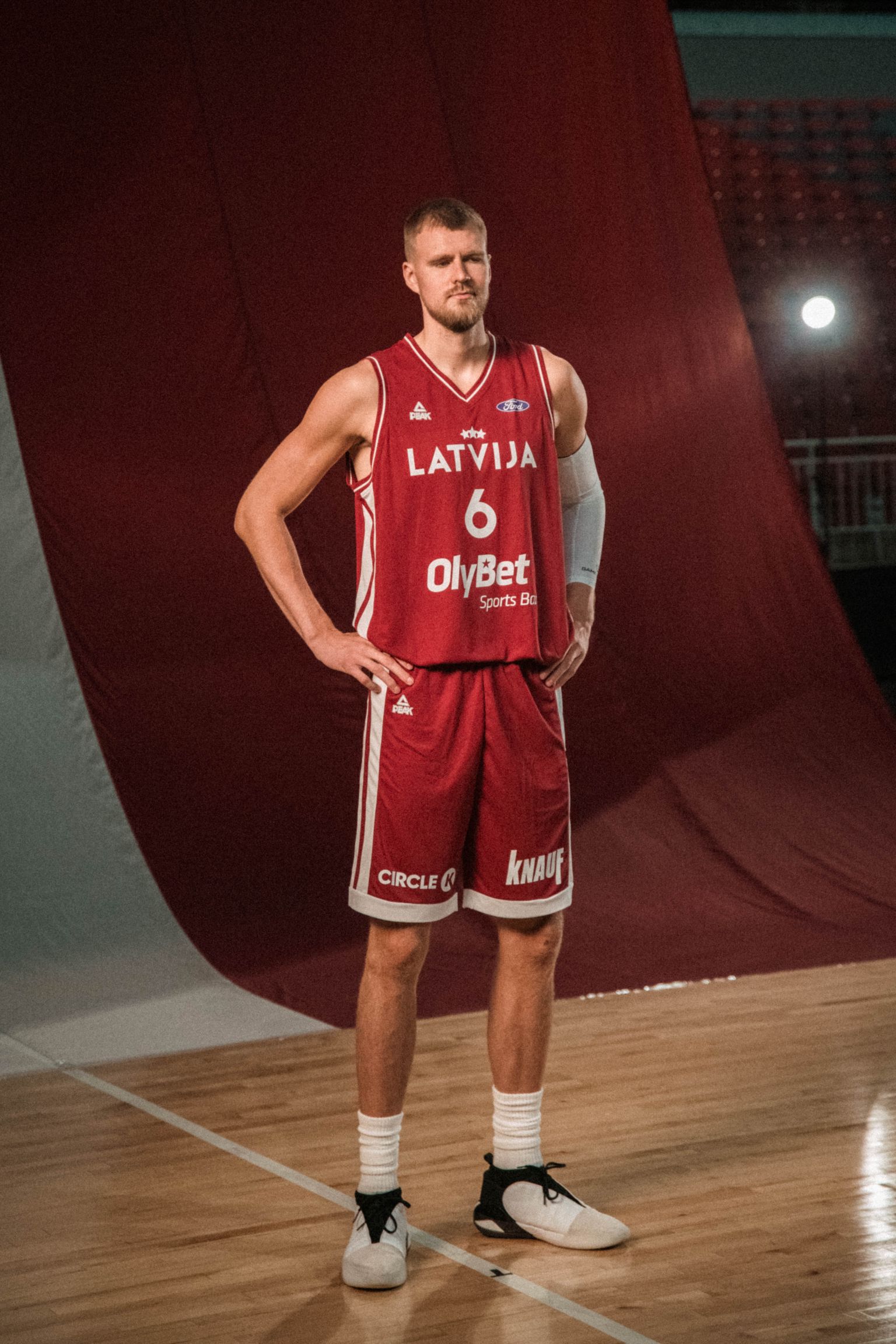 Latvijas basketbola izlase Porziņģa dzimšanas dienu atzīmē ar maču pret ...