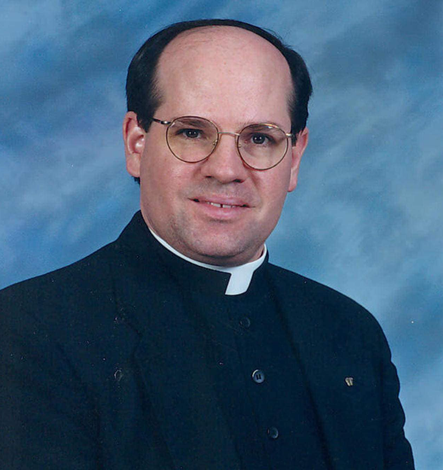 ASV priesteris savā mācītājmuižā kļūst par slepkavas upuri