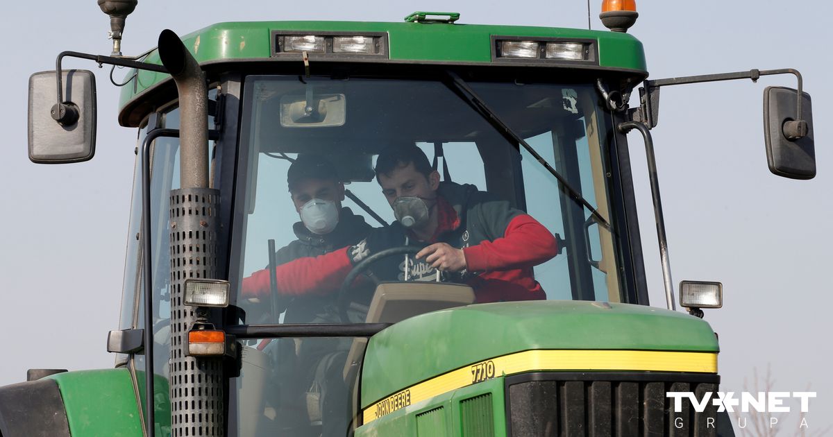 Lietuvas robežsardze ziņo, ka Polijas lauksaimnieku protesta akcija ir ...