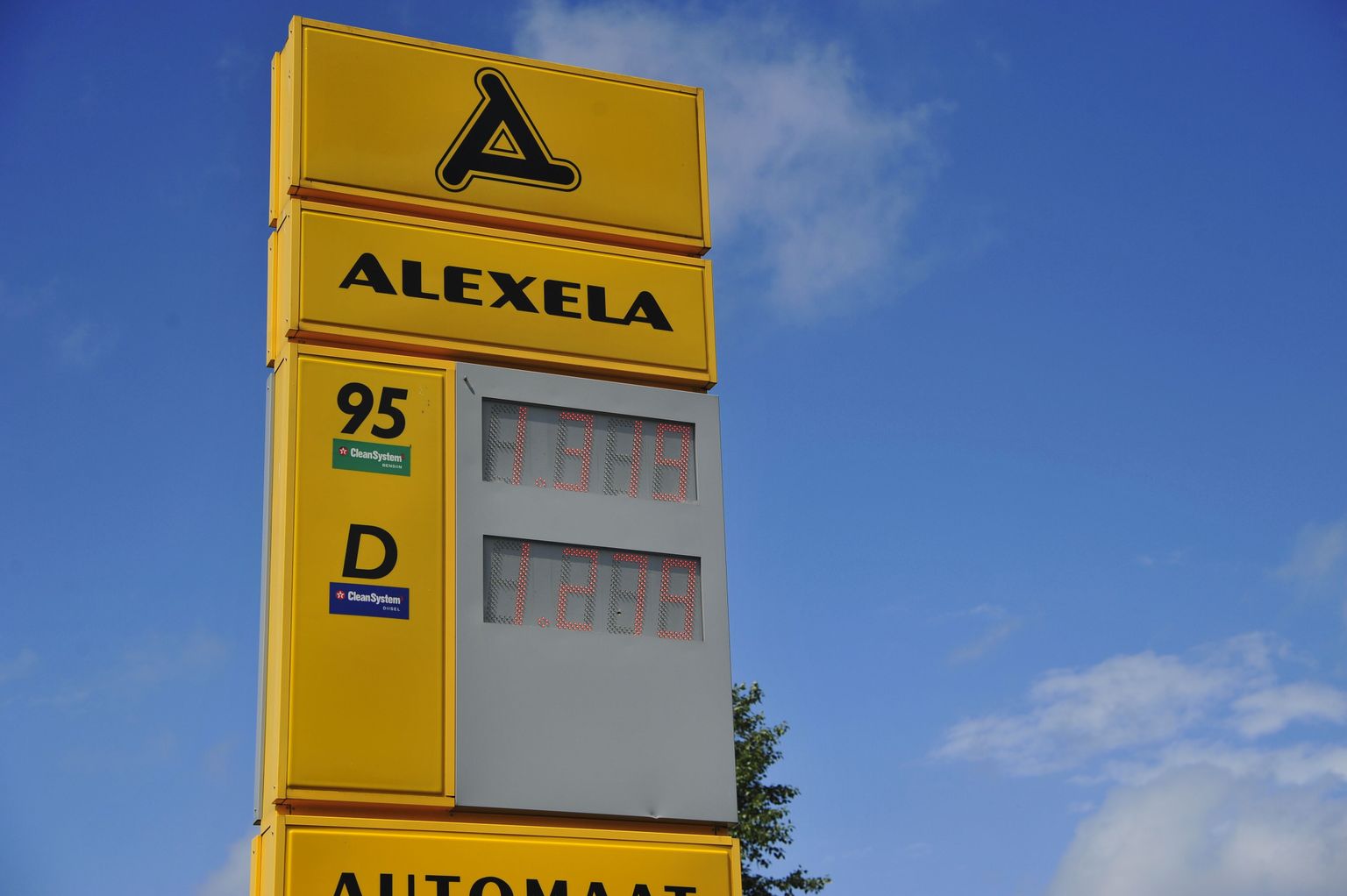 Jaanuarist tõuseb kütuseaktsiis ja suureneb miinimumpalk