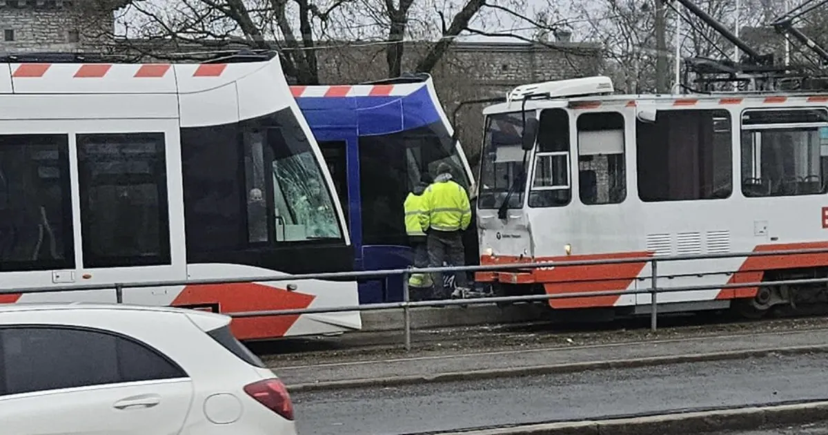 Tallinnas põrkasid kokku kaks trammi, keegi õnnetuses viga ei saanud