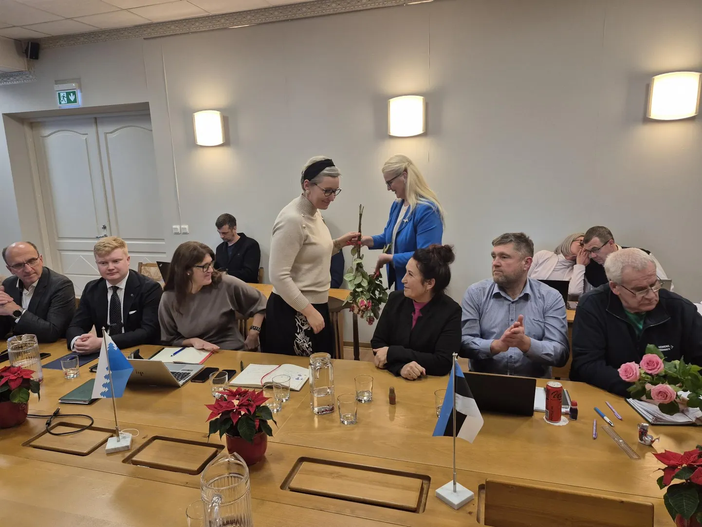 Vallavolikogudes võtsid kohad sisse asendusliikmed