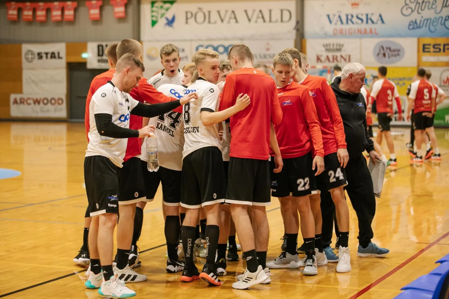 Põlva tiimid valitsevad käsipalli esiliigat
