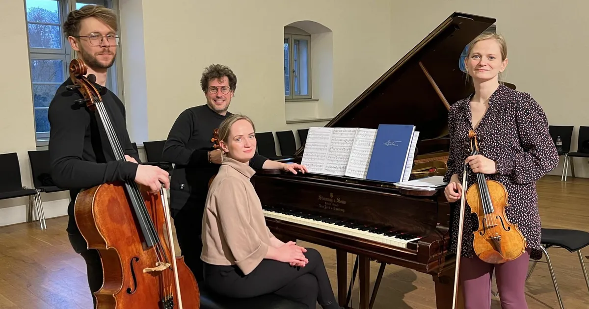 KINDEL LAKS Kas mäletate, kuidas lõhnas vene televiisor?