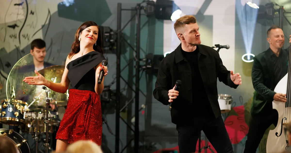 GALERII Ott Lepland ja Birgit Sarrap esinesid jõululaadal