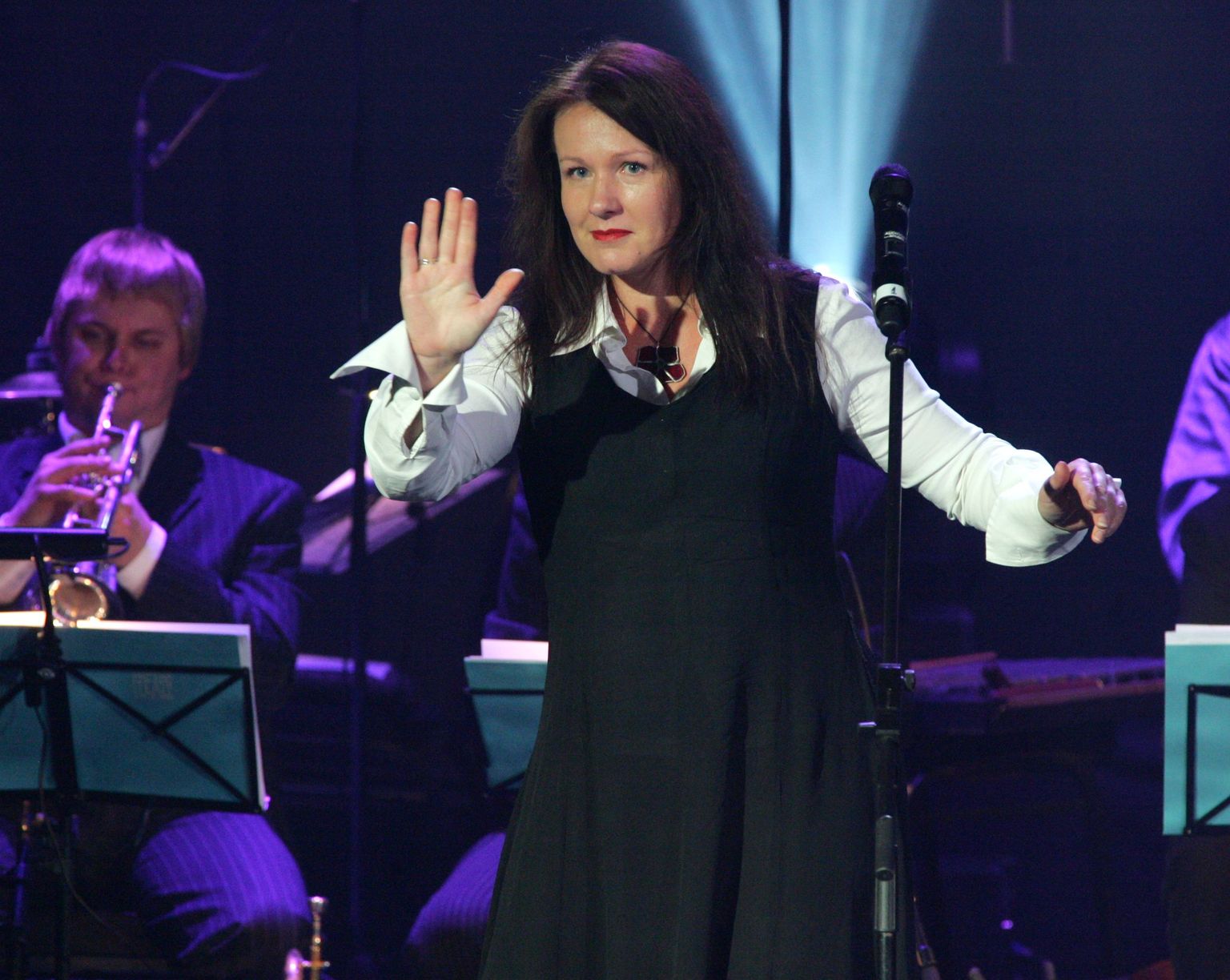 Kärt Tomingas: mõttetu on tegeleda pidevalt mineviku või tulevikuga