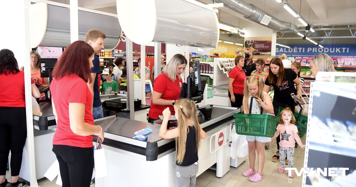 Saldū durvis ver pirmais "SPAR" veikals Latvijā