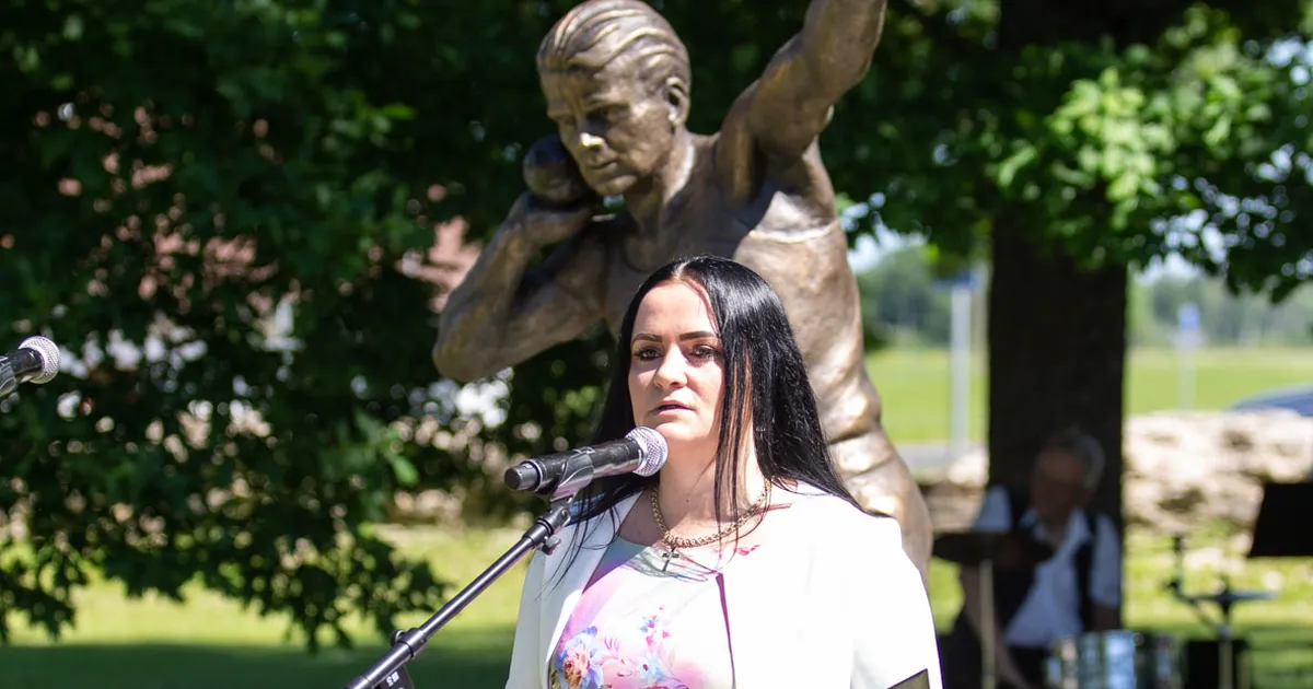 MARJA-LIISA VEISER Heino Lipu kuju Maidlast Jõhvi teisaldamine ei ole ...