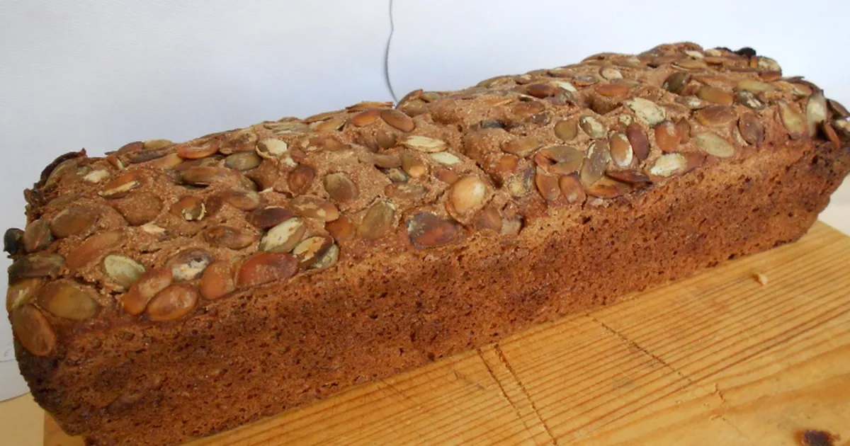 Koduse leiva retsept: suhkruvaba rukkileib kõrvitsaseemnetega