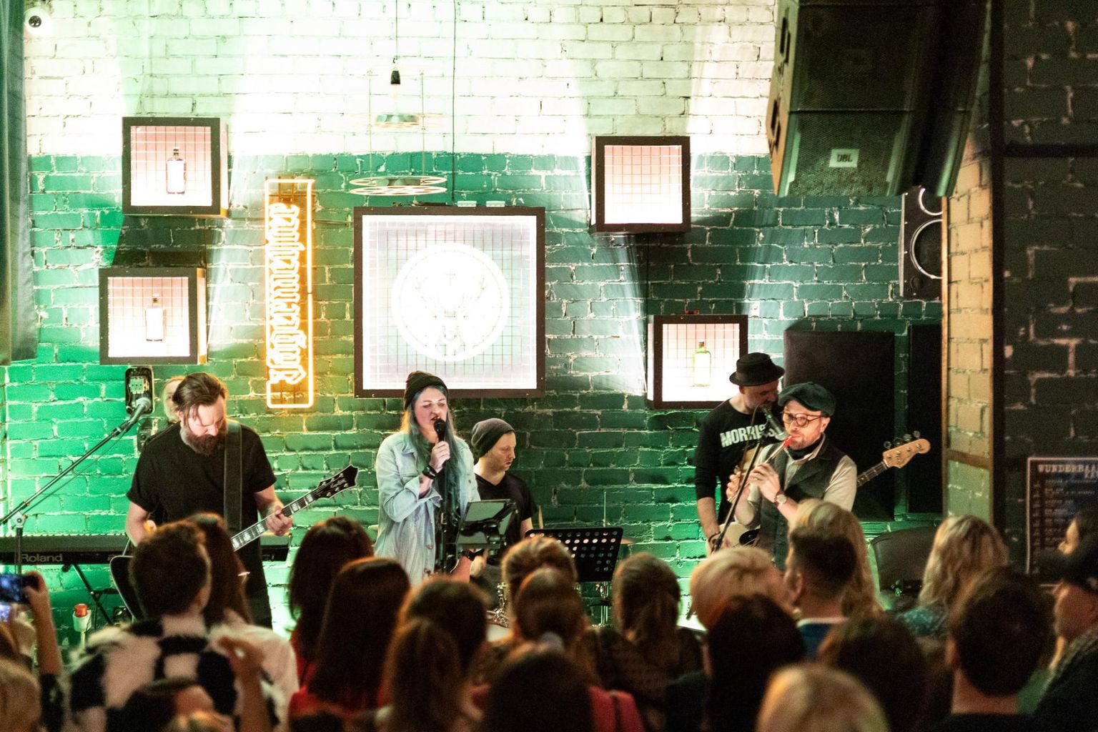 Pärnu unistuste bänd avaldas uudisversiooni Click OK kultusloost