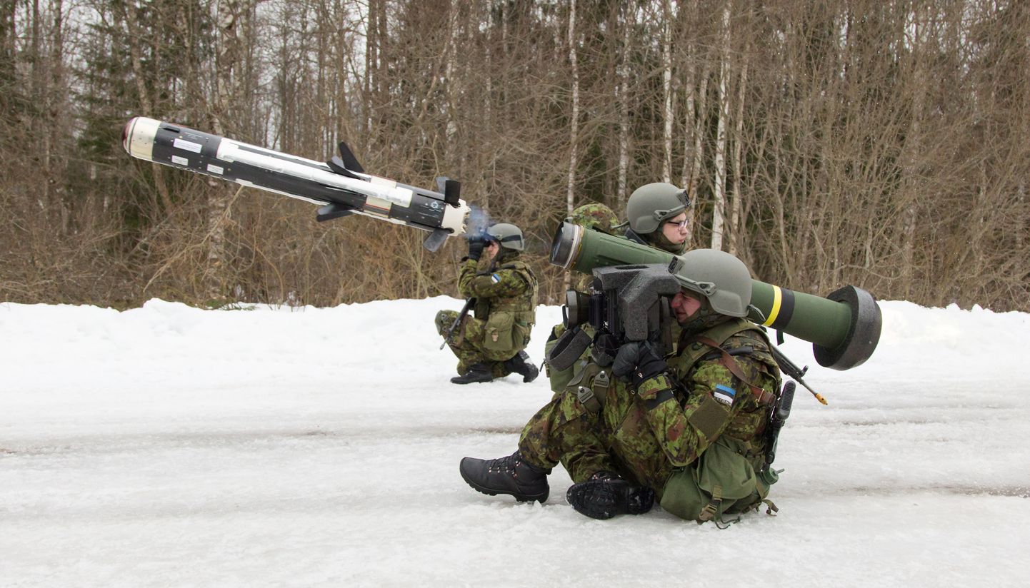 Эстония отправляет Украине противотанковые ракеты "Javelin", катера и ...